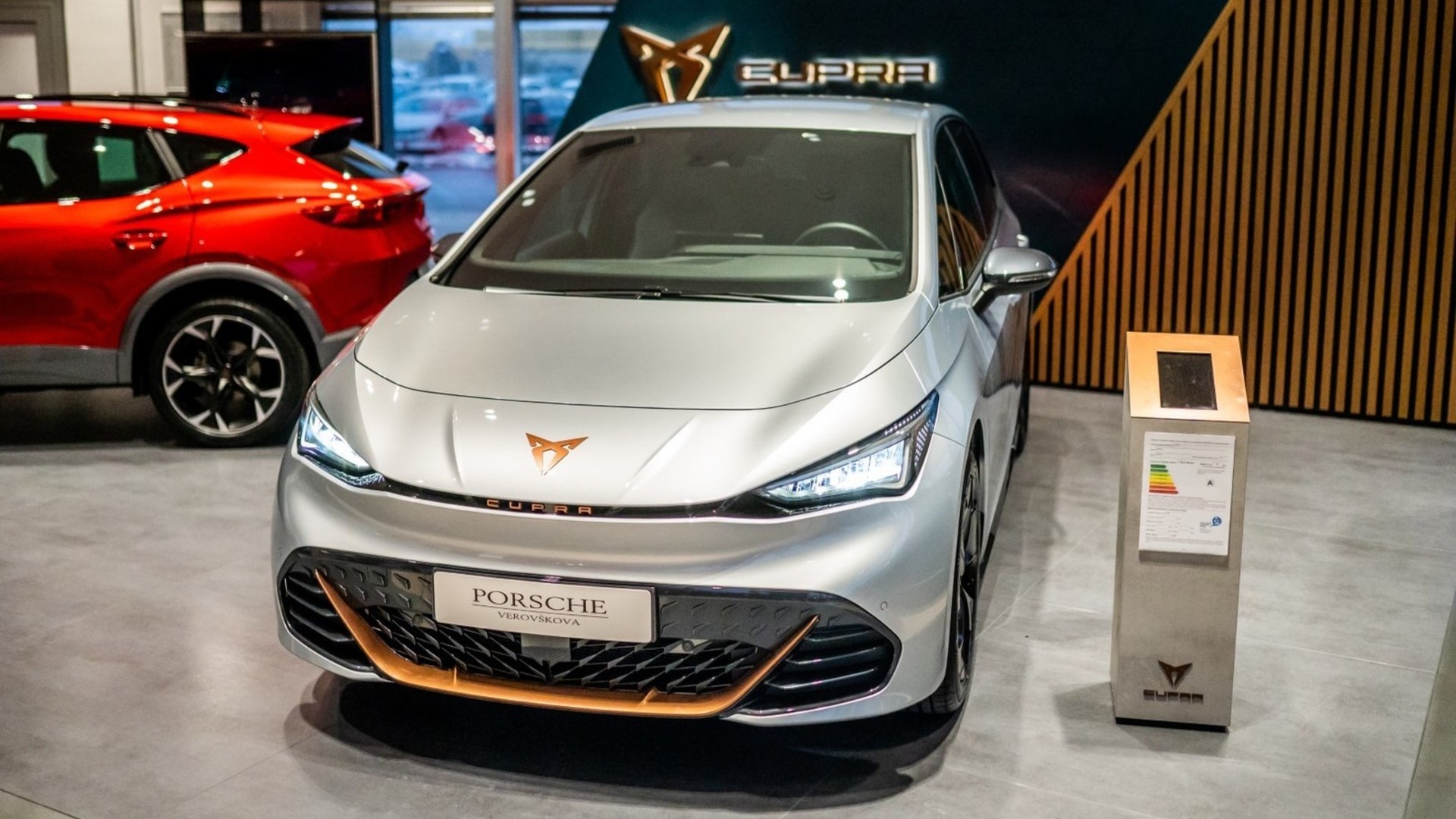 CUPRA Born 2023 - že pri Porsche Verovškova in Ptujska cesta! - Porsche ...